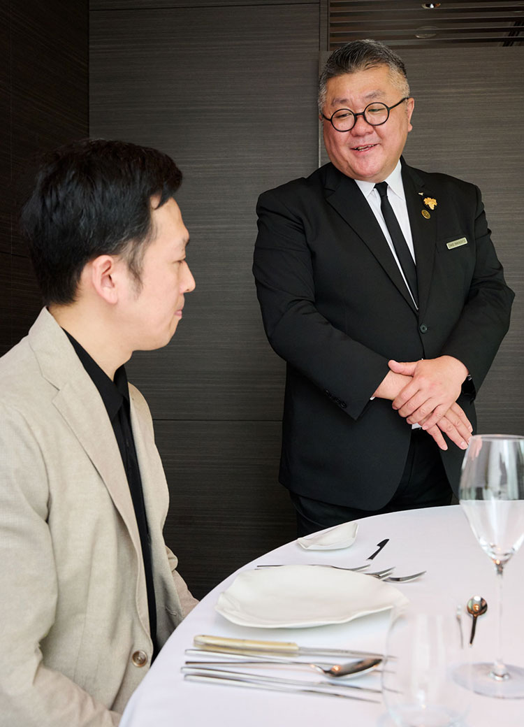New Luxury Manner Book